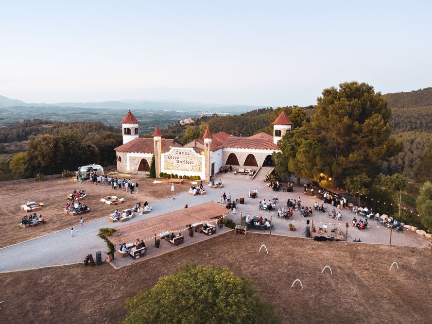 El Enotour de Cal Blay hace parada en Finca Batllori - Batllori